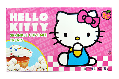 Hello Kitty Sprinkle Cupcake Treats